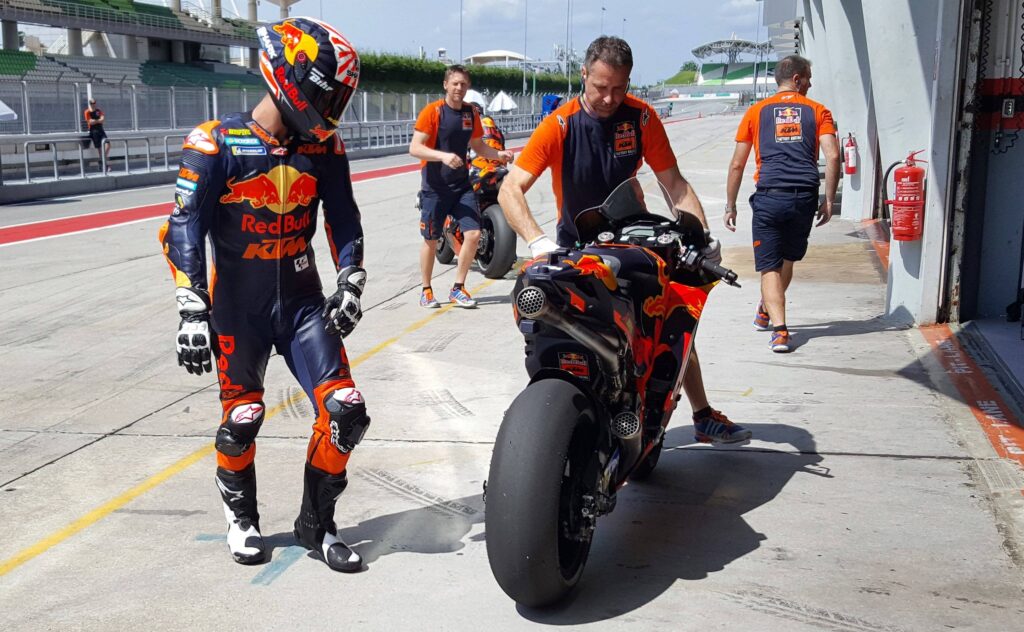 Daftar Nama Test Rider MotoGP 2024 - Kulit Bundar